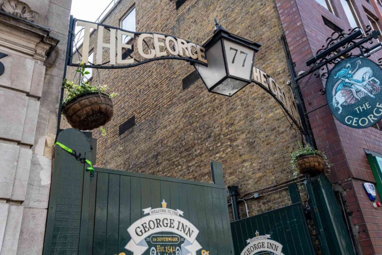 Visit The George Inn, Southwark, London - VisitStay
